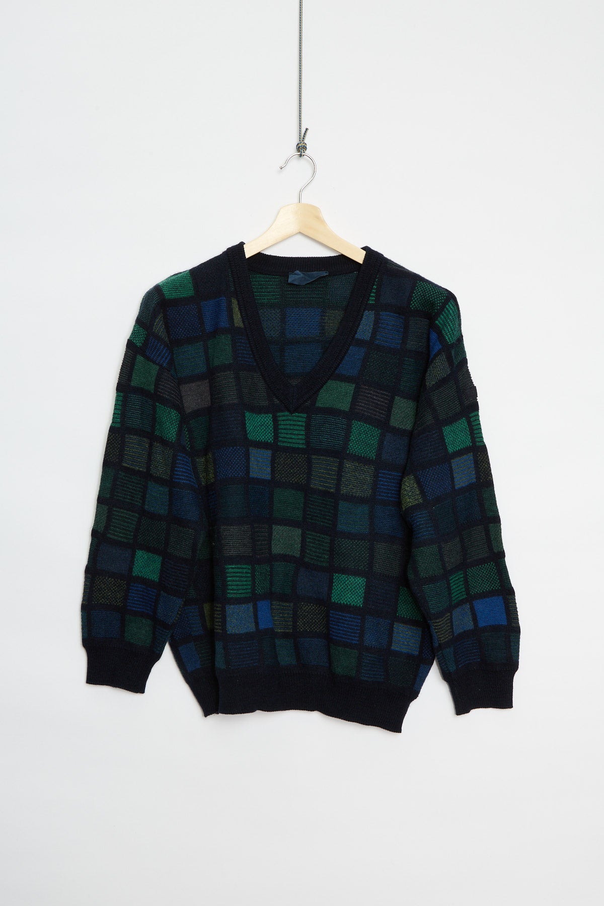 90's V-neck sweater (L) – Livid