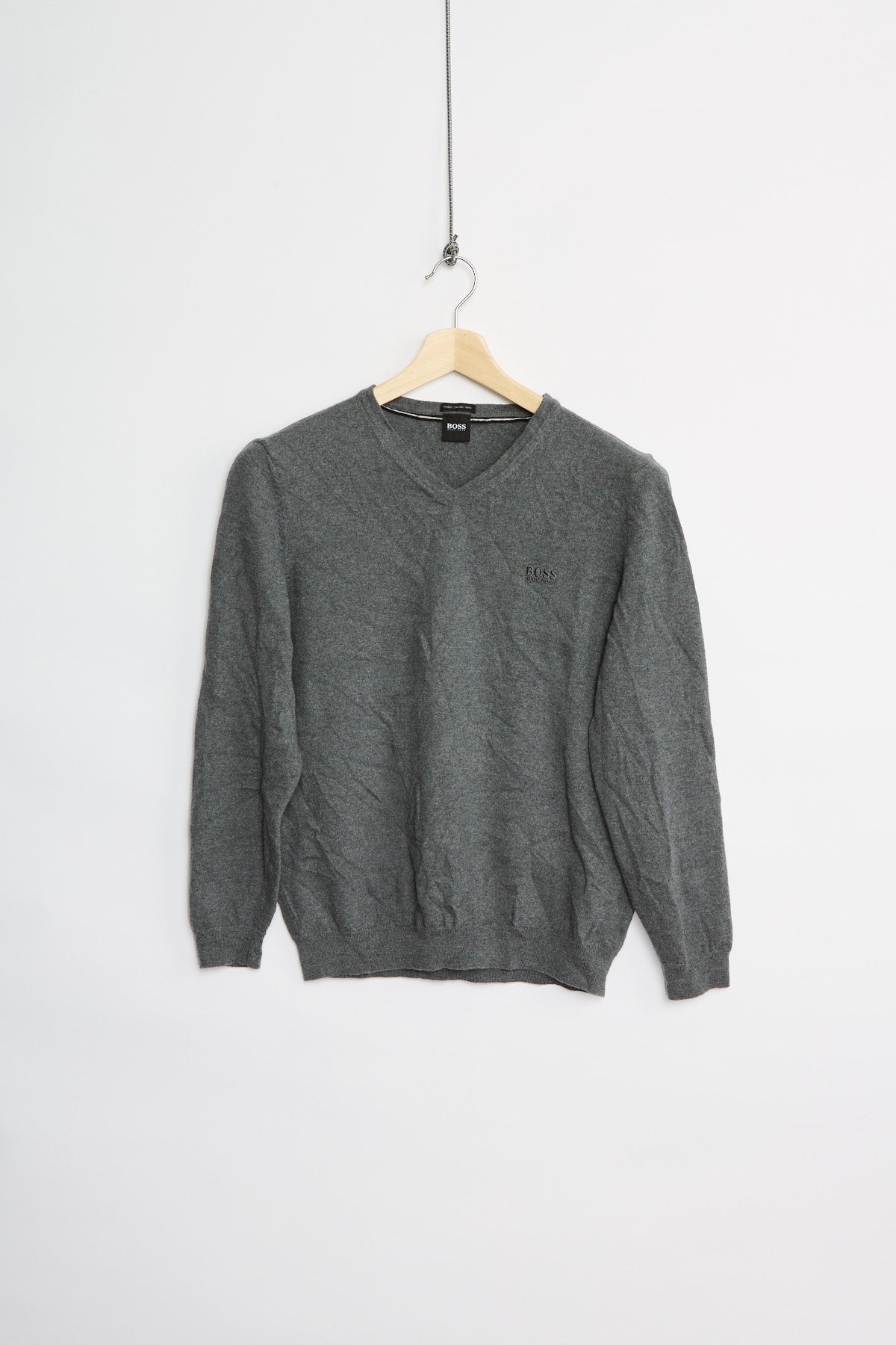 Hugo Boss light wool v-neck sweater (S) – Livid