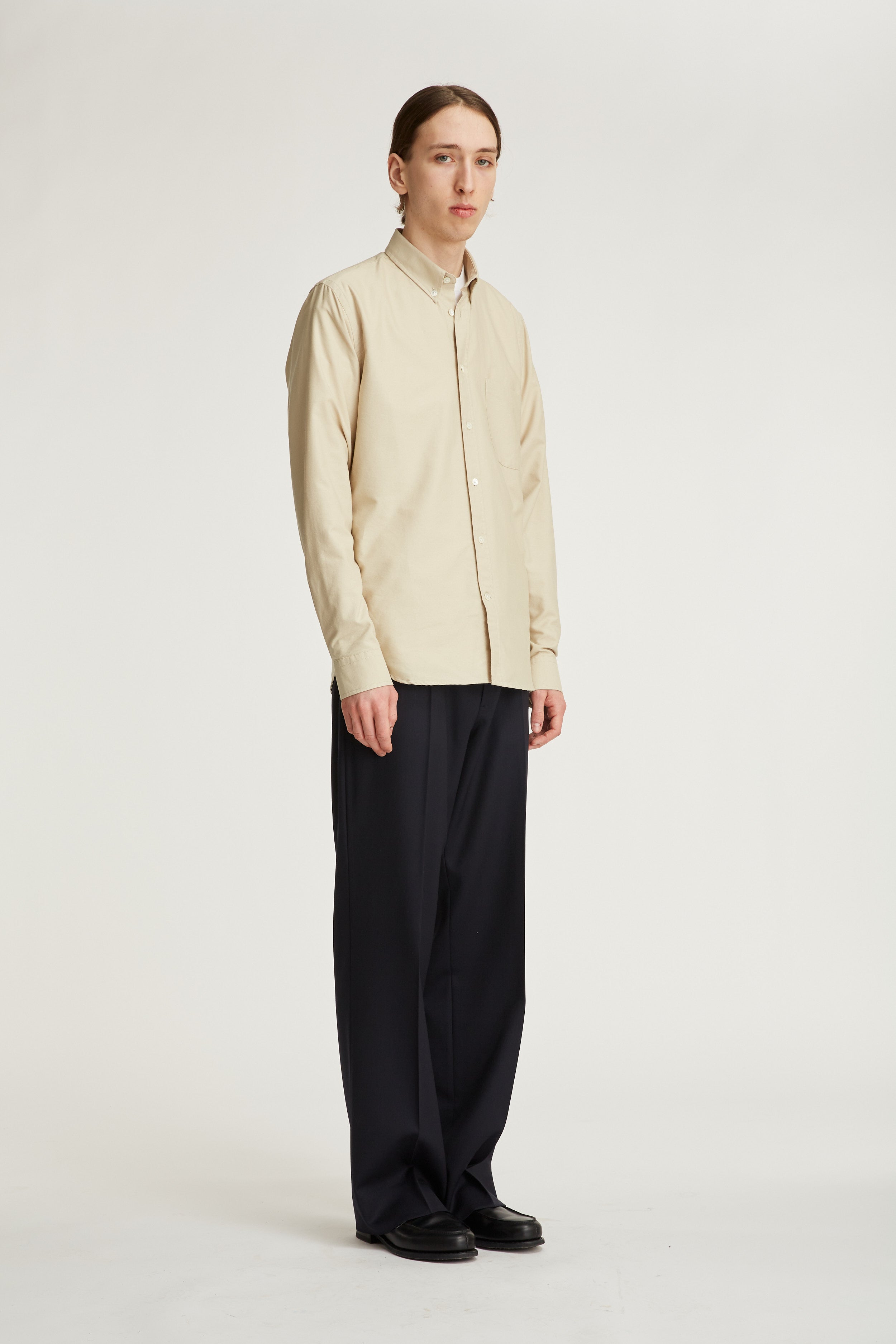 Cassidy Beige – Livid