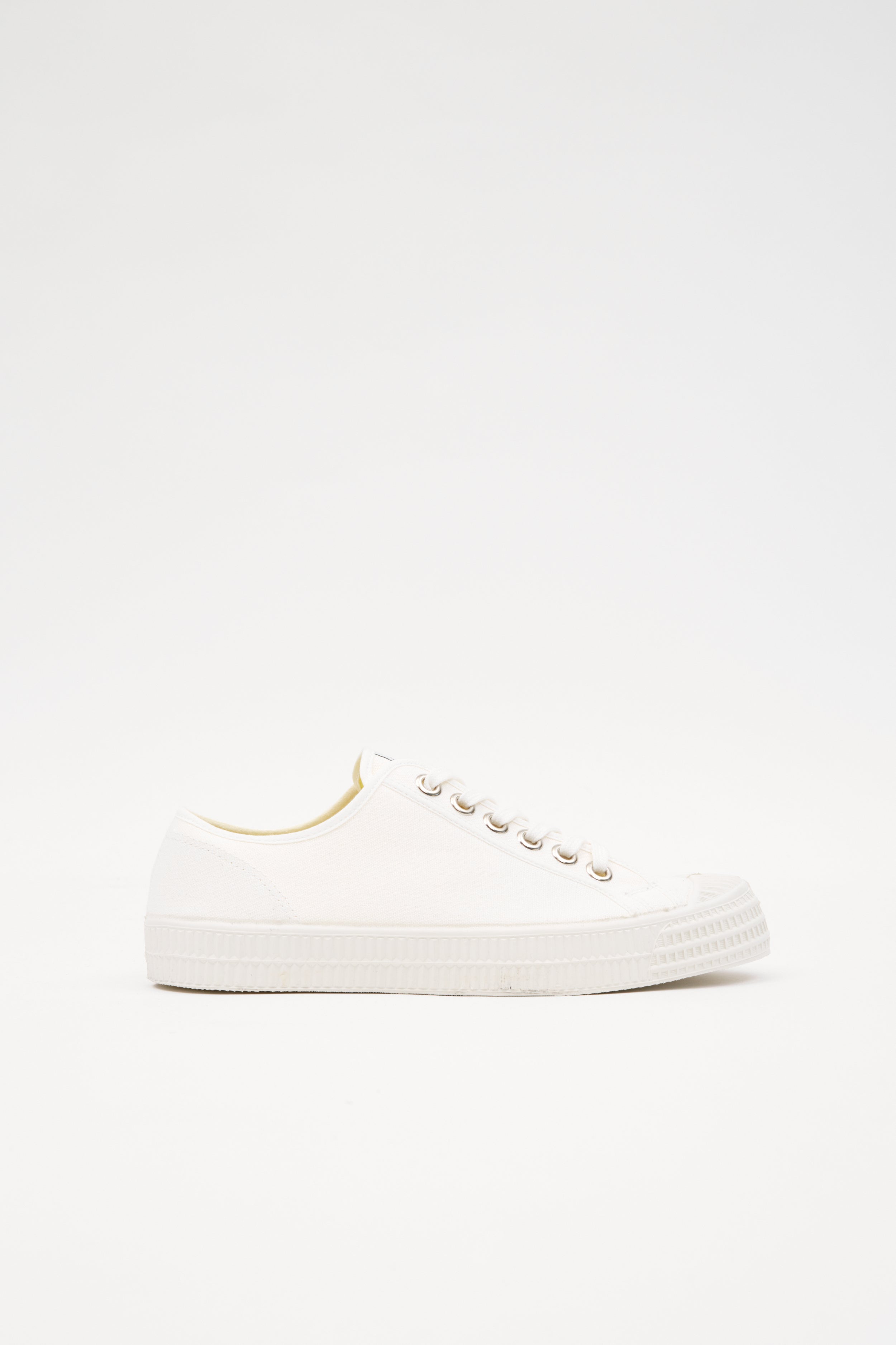 Star Master White – Livid